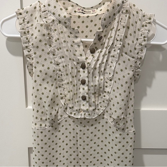 Forever New | Tops | Forever Cream And Green Polka Dot Spring Y2k ...
